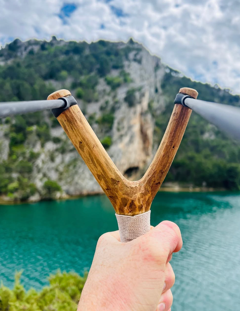 Handmade SLINGSHOT – Mountainside