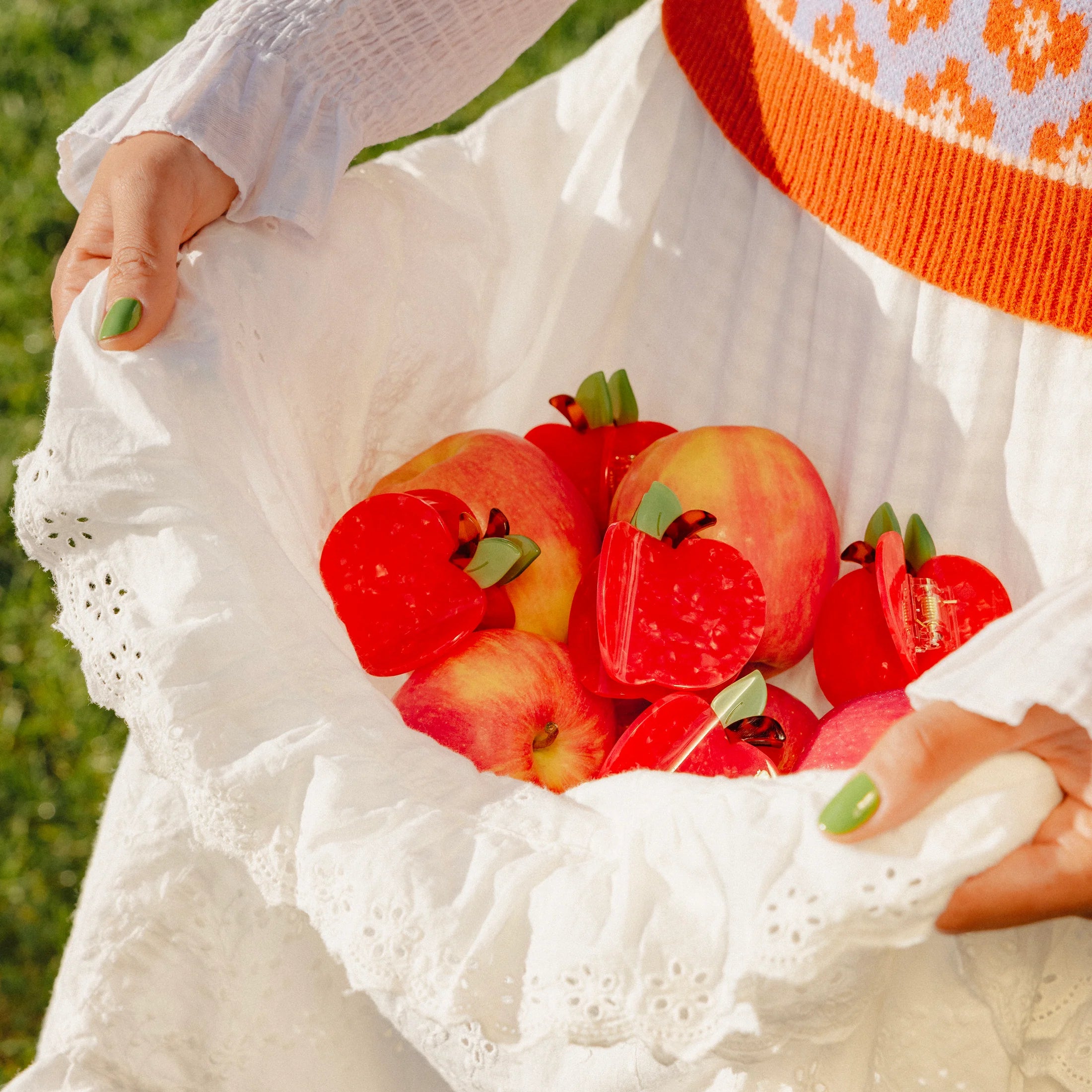 Apple Hair Claw – Mountainside