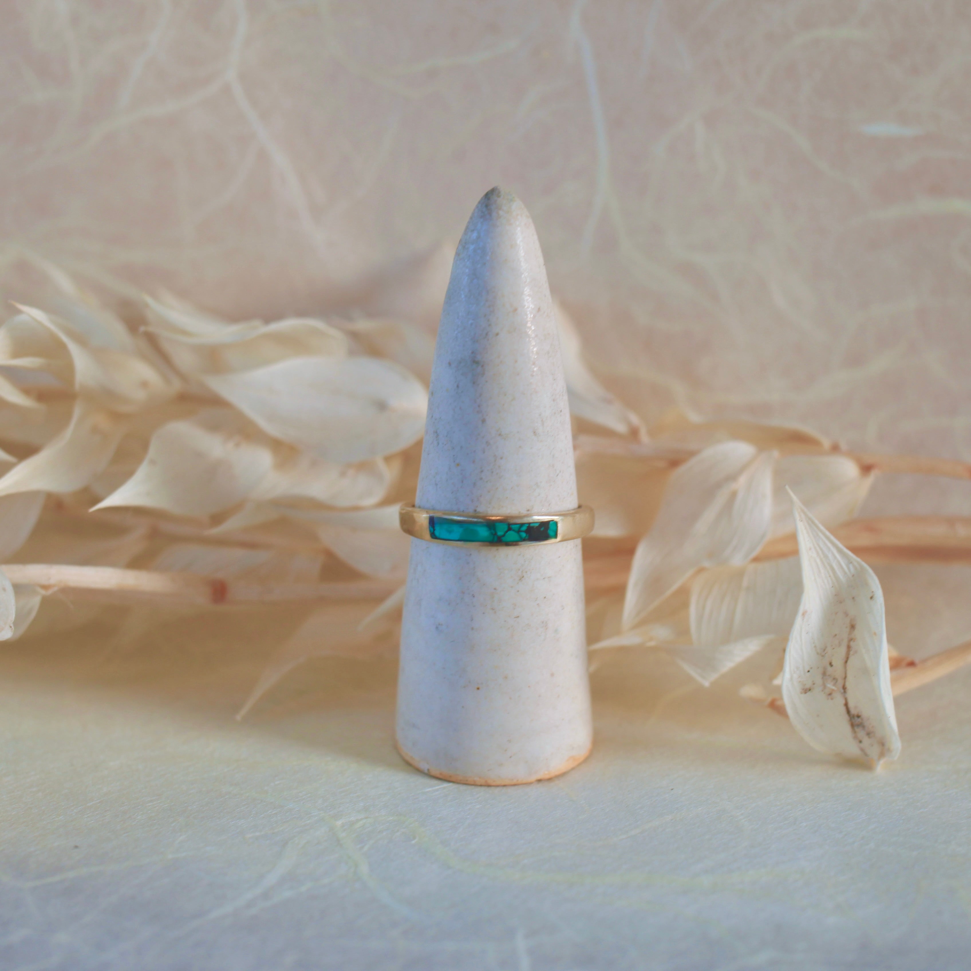 Amara ring – Mountainside